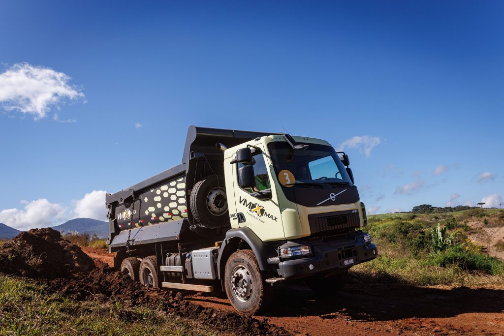 Volvo VMX MAX - 6X4R- 360 - Traçado